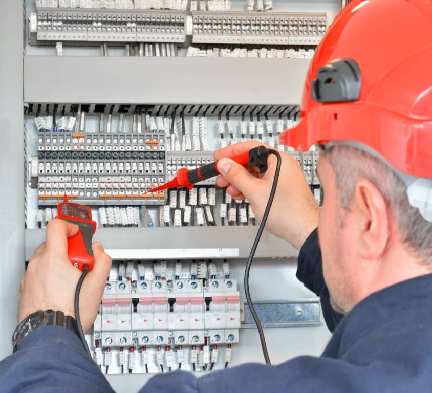 Sicher arbeiten durch geeignete Schutzmaßnahmen